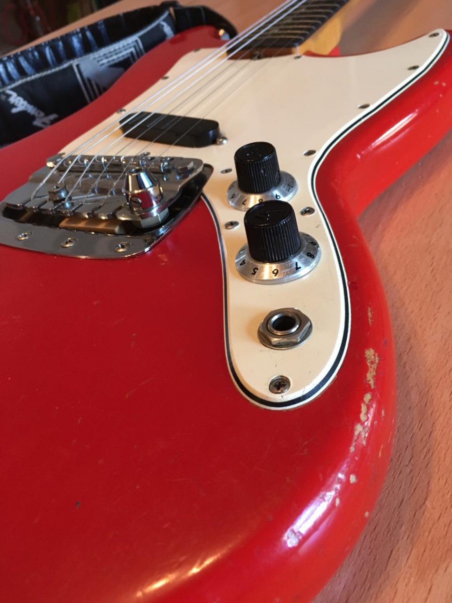 Fender Bronco 1967 original - Guitarras - Musiquiatra