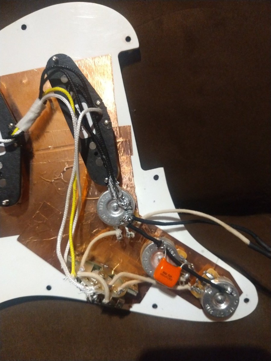Problema cableado Stratocaster - Construcción y Reparación de ...