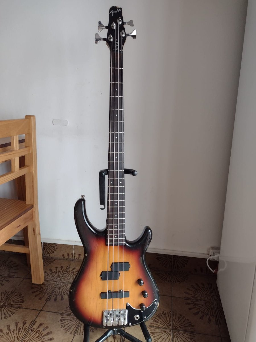 Información sobre Fender MB-4 Japón - Bajos, Amplis y Efectos - Musiquiatra