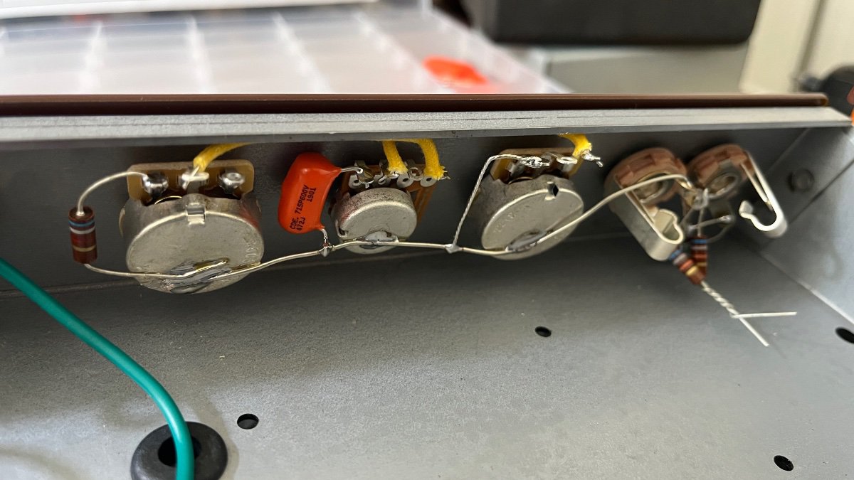 Construcción de Mojotone Brownface Vibroverb 6G16 (Clon de 1963 ...